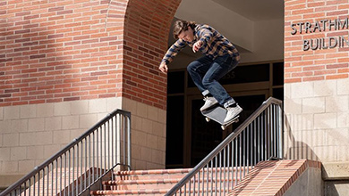 Skates.ro | Magazinul tău de articole și echipamente sportive