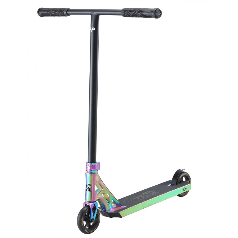 Trotineta Sacrifice Scooters Akashi 115 V2 Neochrome - Skates.ro